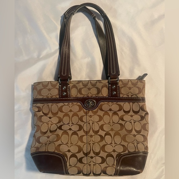 Coach | Bags | Coach 8 Rivet Classic C Medium Tote In Amazing Shape 2x1 ...
